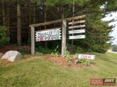 Just Nudism - Find your nudist friends here!